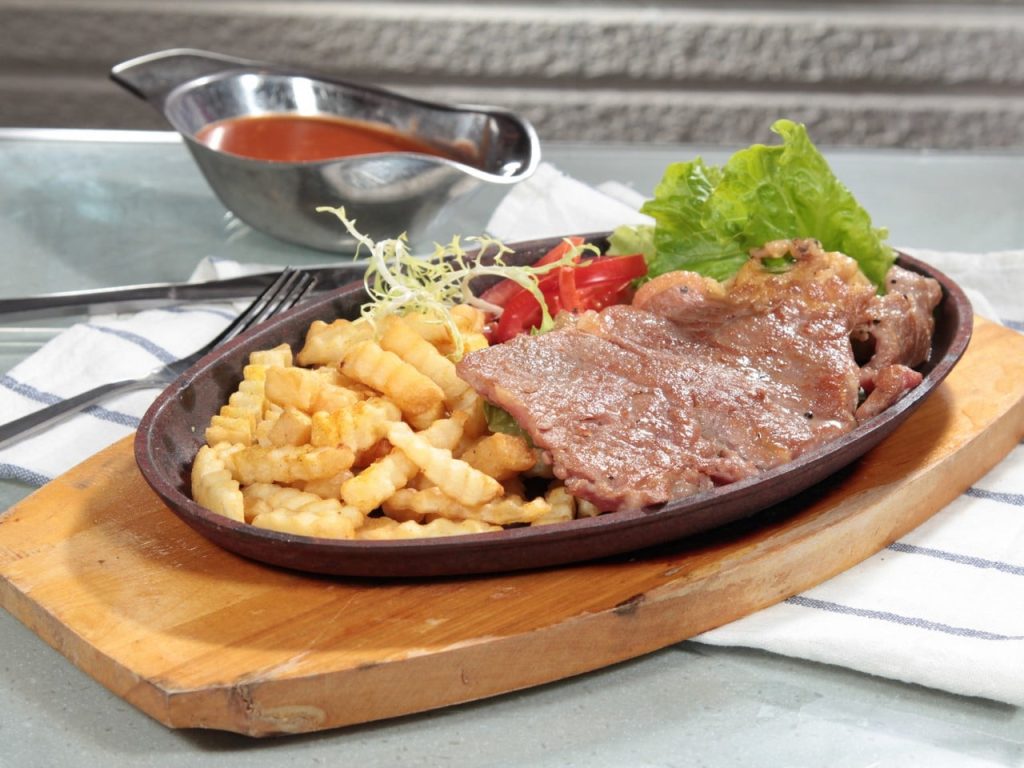 Babilla de ternera a la plancha con patatas