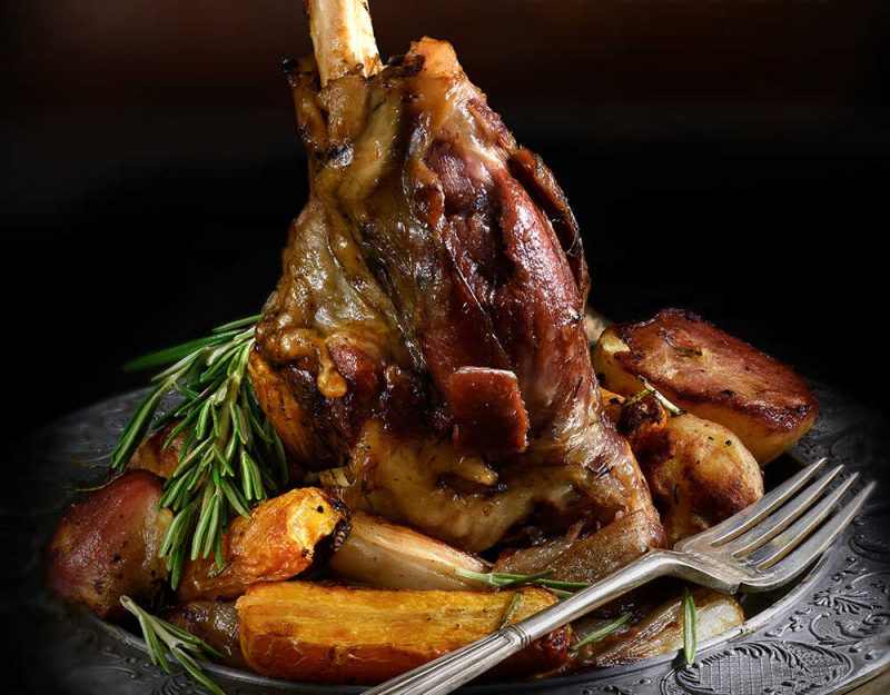 Pierna de cabrito al horno con patatas