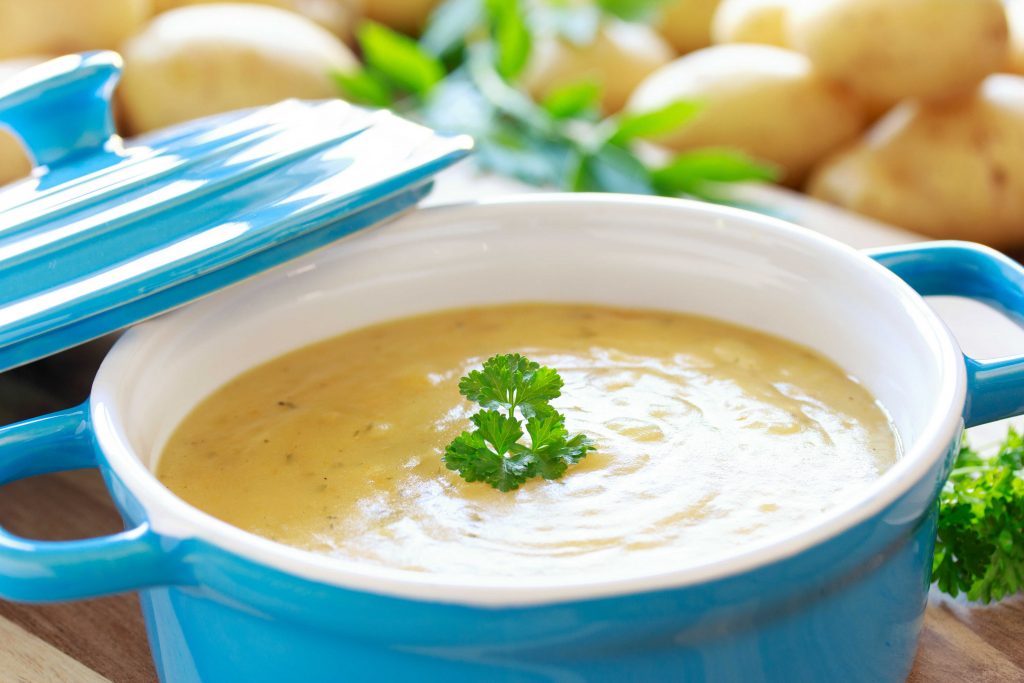 Sopa de patatas | Cremosa y sustanciosa