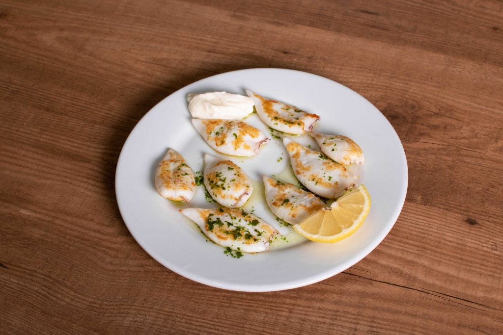 Huevas de sepia a la plancha | Un entremés exquisito